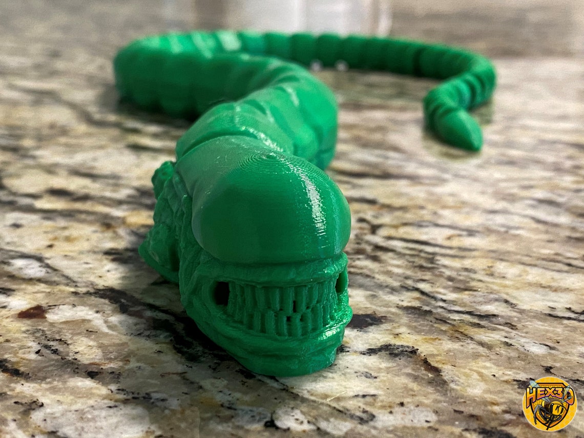 Articulating 3D Printed Chestbuster - Etsy