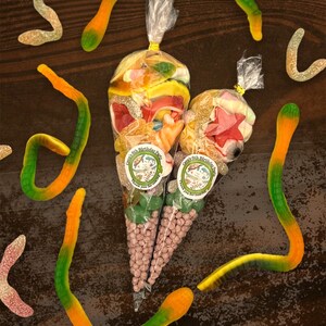 Reptiles Snakes Party Sweet Cones, Large or Small, Filled With Pick and ...