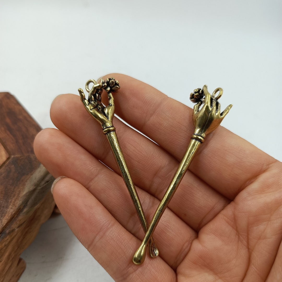 Get 2 Pieces Vintage Brass Copper Pinch Flowers With Fingers Ear Spoons ...
