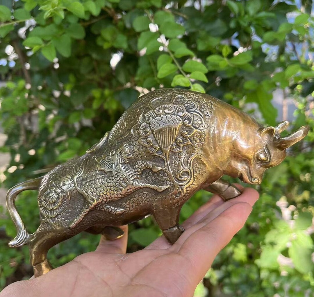 Brass Bull Sculpture Statue, Solid Brass Copper Decorative Bull ...