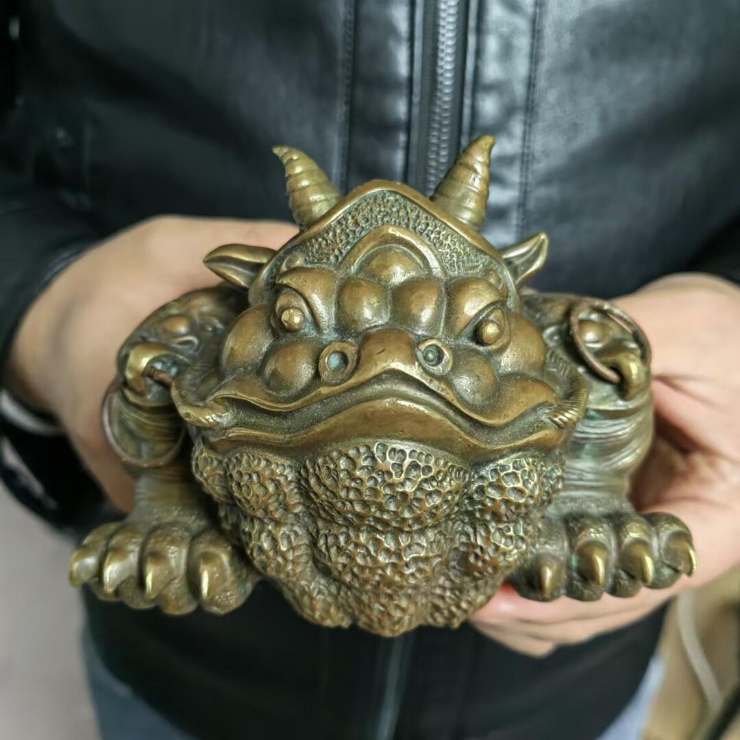 Feng Shui Wealth Golden Frog Toad Coin Fortune, Frog Toad Lucky ...