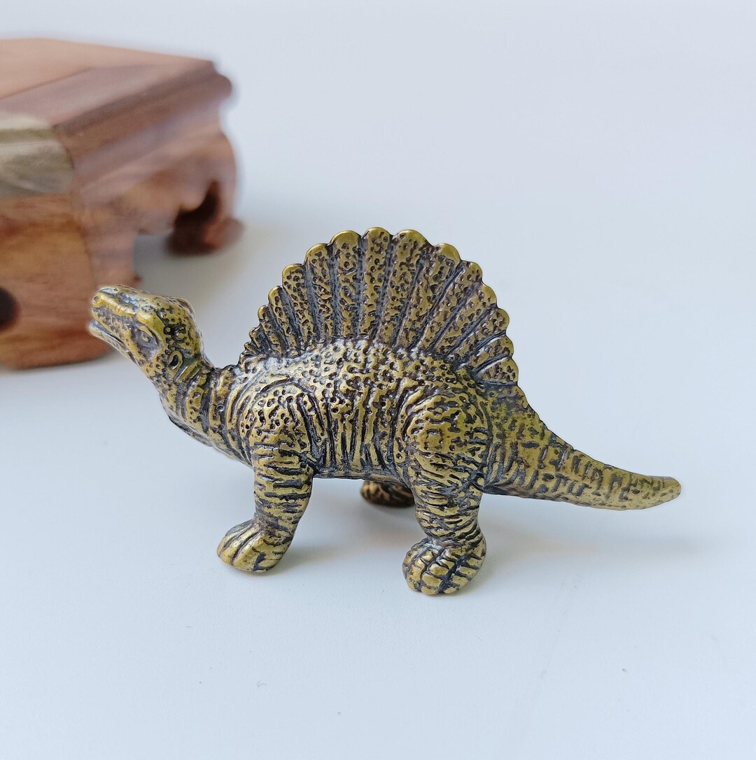 Brass Exquisite Acanthosaurus Carving Ornament,interesting Dinosaur ...