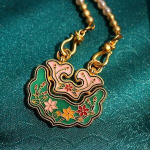 Traditional Chinese Longevity Lock Pendant With Faux Pearl Necklace - Etsy