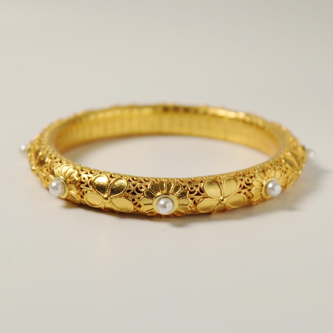 Chinese Style Pearl and 24k Gold Bangle With Heart Sutra Inscription - Etsy