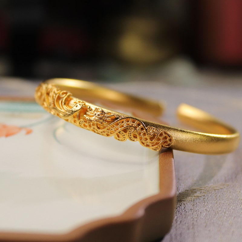Mid Century Gold Bangles - Etsy
