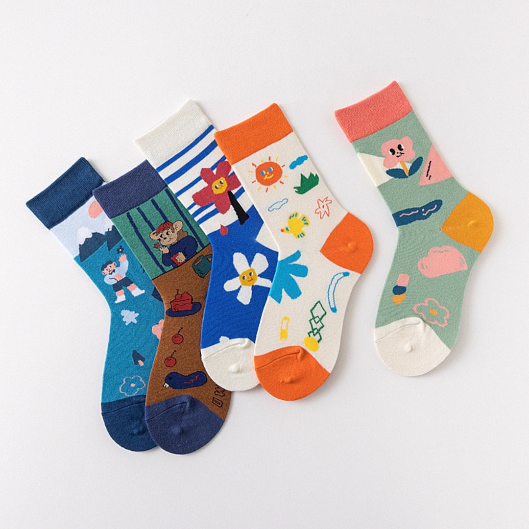 Kawaii Grafitti Crew Sock Cute and Fun Socks Cotton Soft Sneaker Women ...
