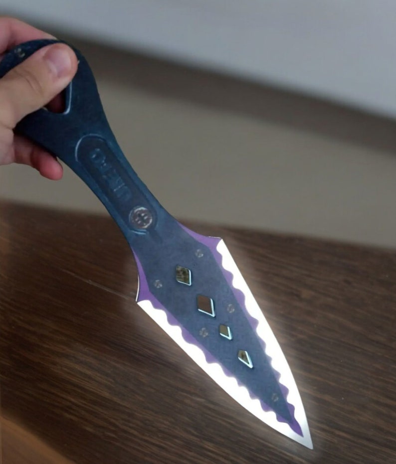 Apex Wraith Heirloom With Light 12 Inch / 30 CM. Leds Fidget Toy. Video ...