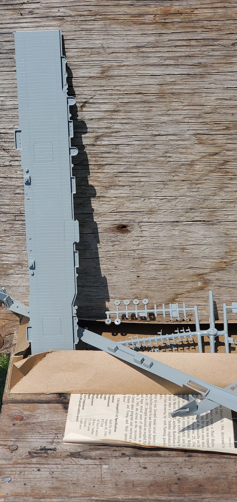 Model USS Intrepid, US Aircraft Carrier, Revell, 1972, Vintage - Etsy