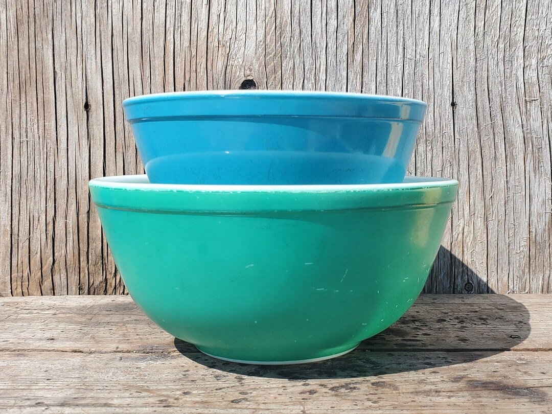 Pyrex Mixing Bowls, Set of 2, Opaque Blue, Aqua Turquoise, Vintage ...