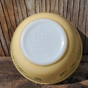 Pyrex Mixing Bowls, Set of 3, Shenandoah Pattern, Cream and Green ...