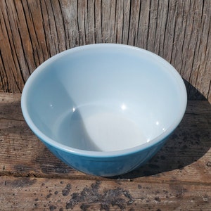 Pyrex Mixing Bowls, Set of 2, Opaque Blue, Aqua Turquoise, Vintage ...