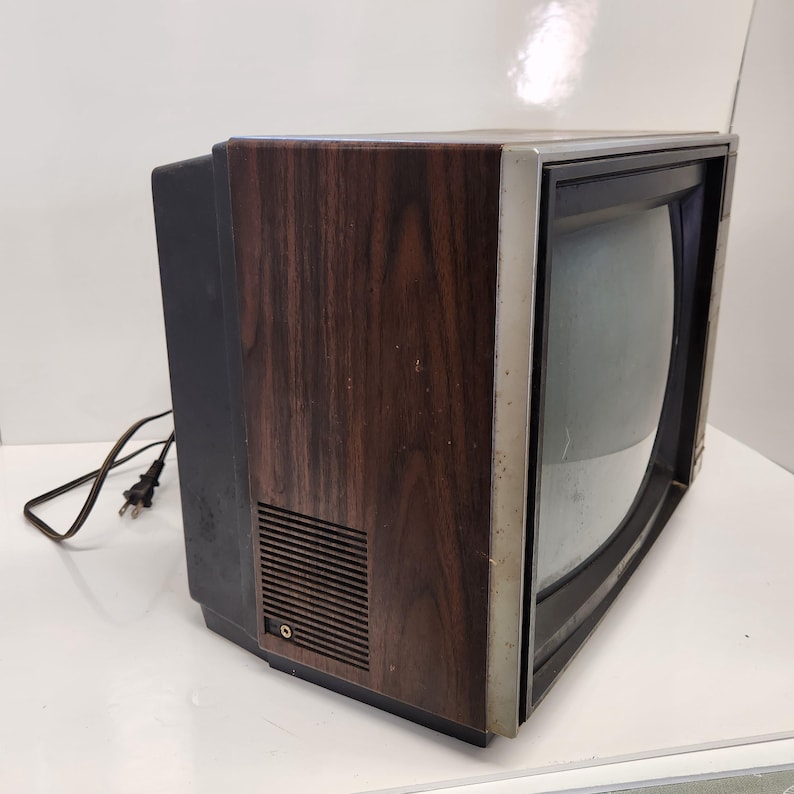 Television, Emerson ECR 1350, CRT TV, 1990, Vintage - Etsy