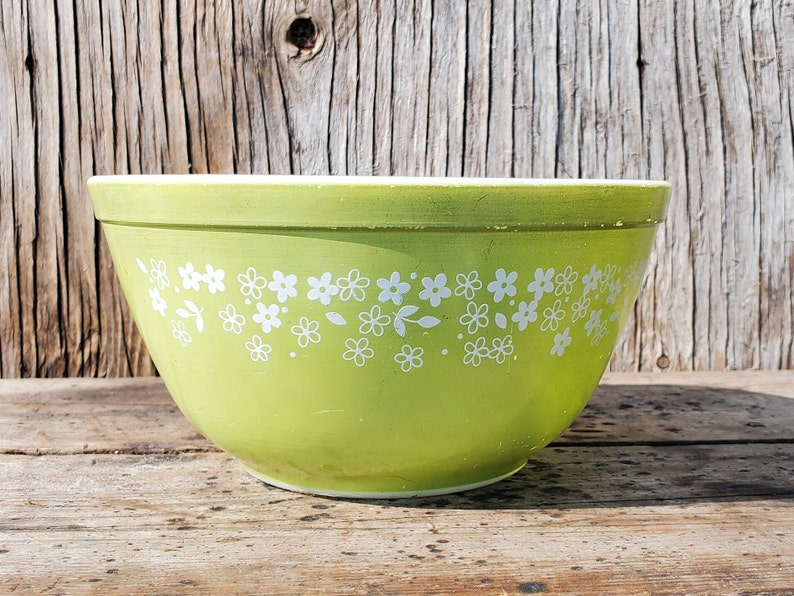 Pyrex Mixing Bowls, Set of 2, Crazy Daisy Pattern, Spring Blossom ...
