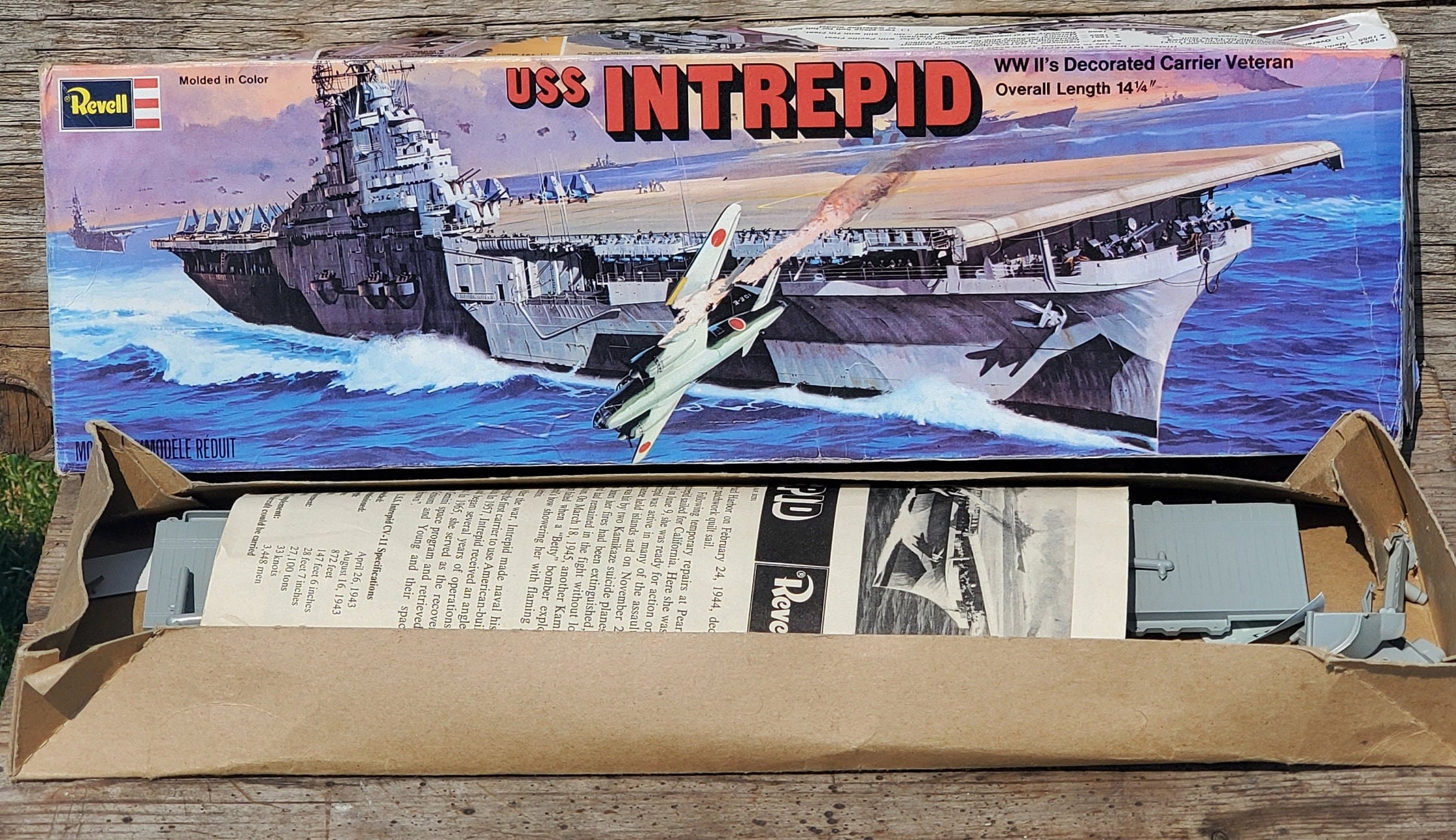 Model USS Intrepid, US Aircraft Carrier, Revell, 1972, Vintage - Etsy