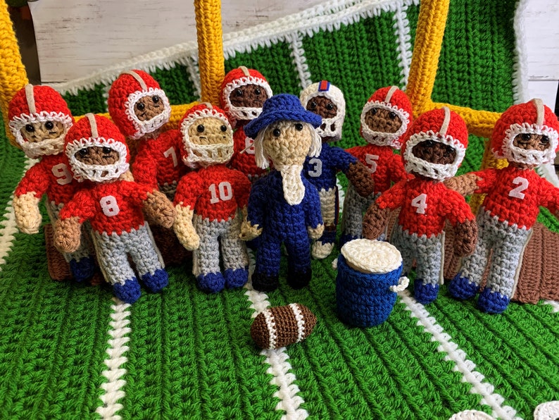 Crochet Football Player Pattern as Seen on the Superbowl Pregrain - Etsy