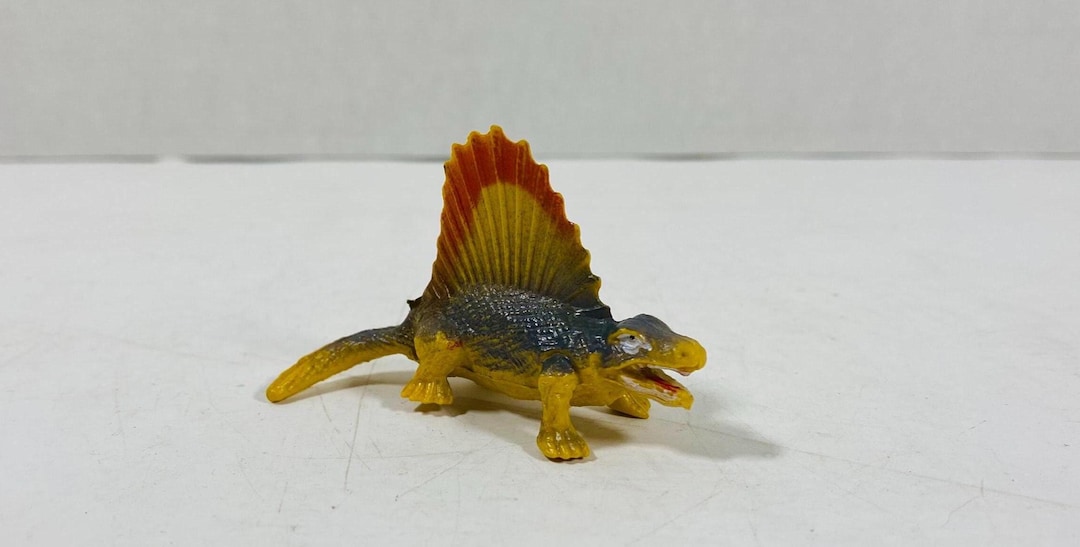 Vintage & RARE 1972 Inpro Dimetrodon Mini 2” Toy Dinosaur Figure ...