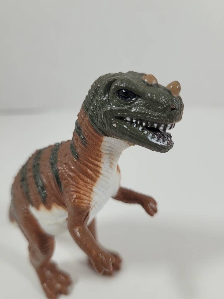 Retro 90's Ceratosaurus Dinosaur Figure/ Dinosaur Toy - Etsy
