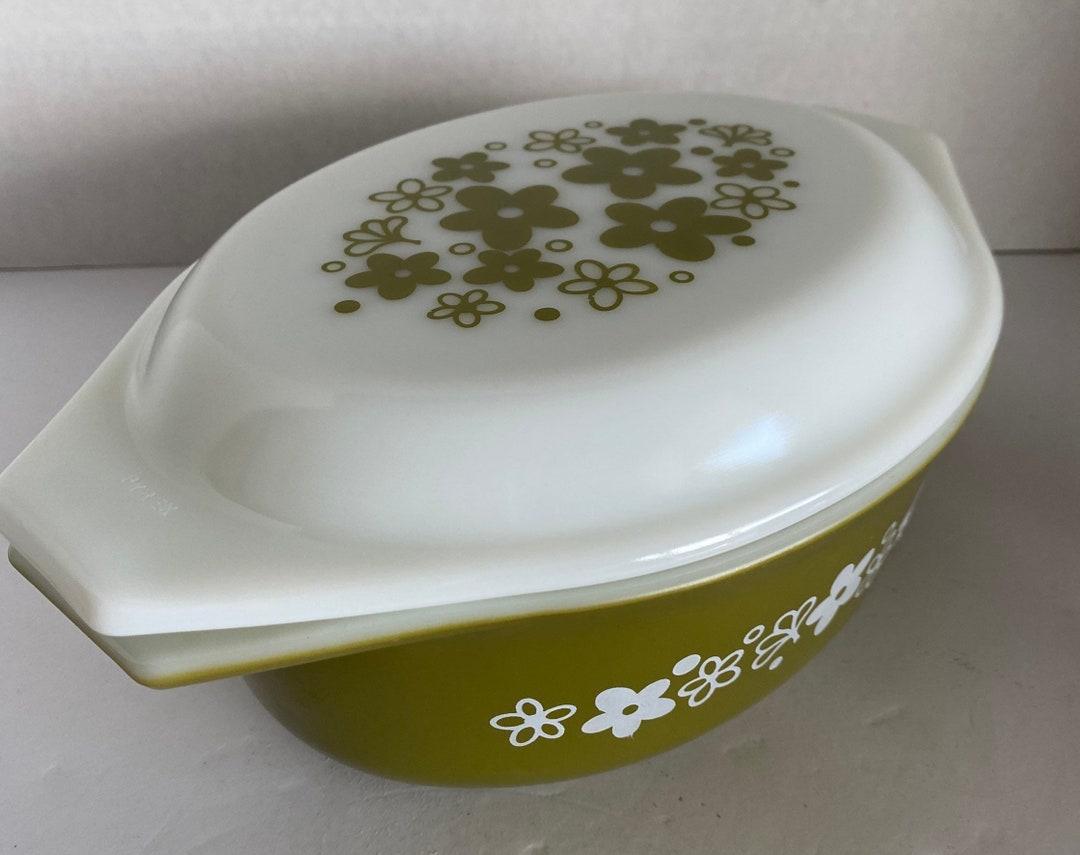 Vintage 1970’s Pyrex Green “spring Blossom” Casserole/baking Dish ...