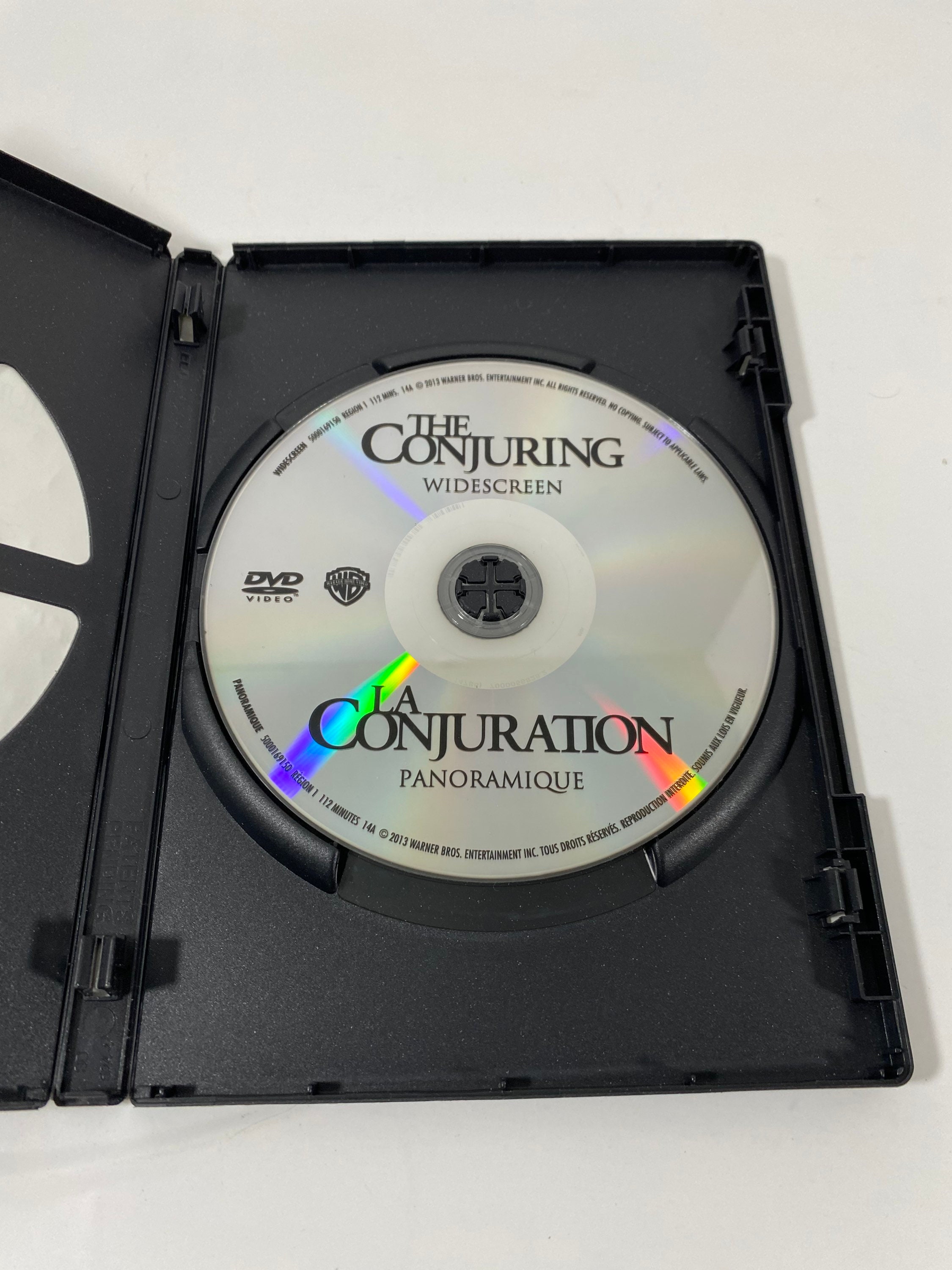 The Conjuring (bilingual) DVD - Starring: Vera Farmiga, Patrick Wilson ...