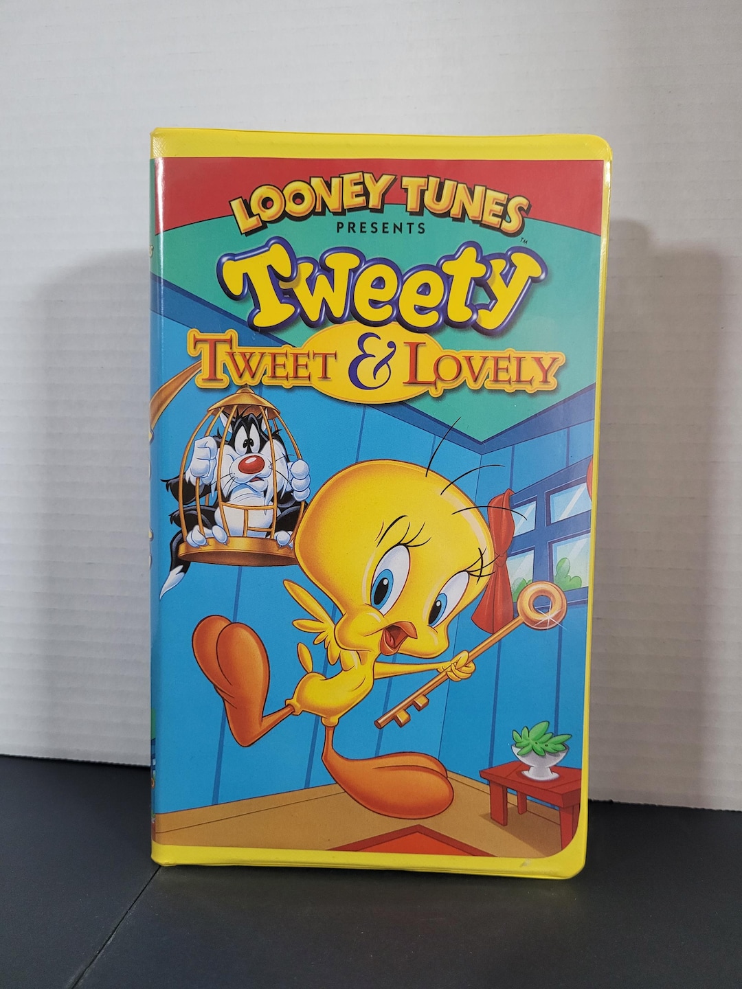 Vintage Looney Tunes Tweety & Lovely VHS Tape Animated Film in a ...