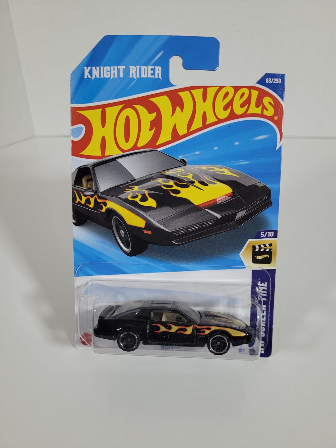 Hot Wheels "knight Rider Kitt" With Flames Die-cast Toy Car 1:64 Scale ...