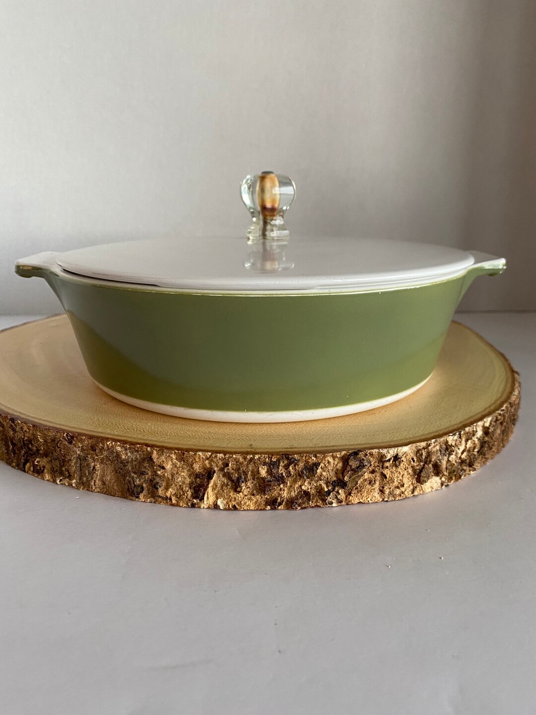 Vintage 70s Corning Ware Round Baking Dish in Avocado Green With Lid B ...