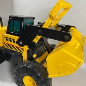 Tonka Steel Classics Yellow Front Loader Toy Vehicle - Collectable ...