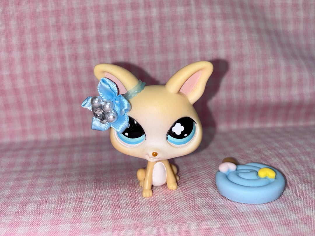 Vintage Original LPS Littlest Pet Shop Chihuahua Dog With Handmade Bow ...