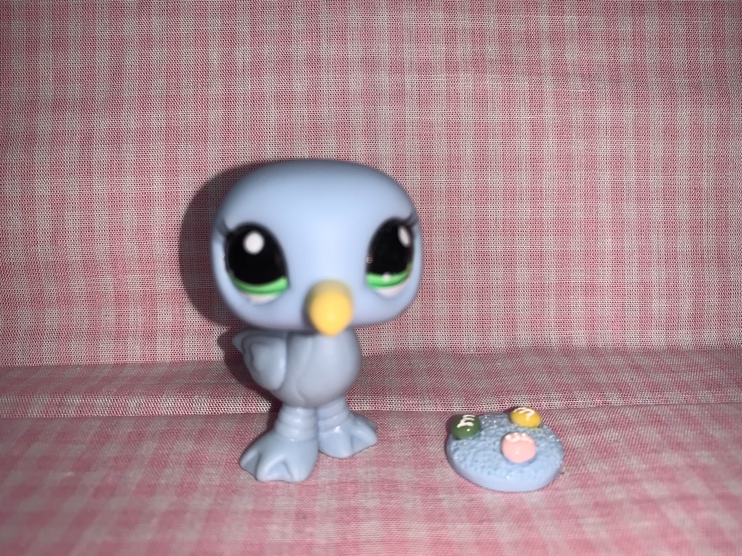Discontinued Rare LPS Littlest Pet Shop Blue Seagull With Cookie (009 ...