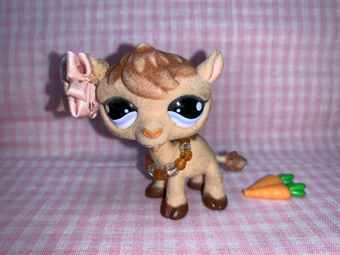 Vintage Littlest Pet Shop LPS Fuzzy Camel With Handmade Bow Necklace ...