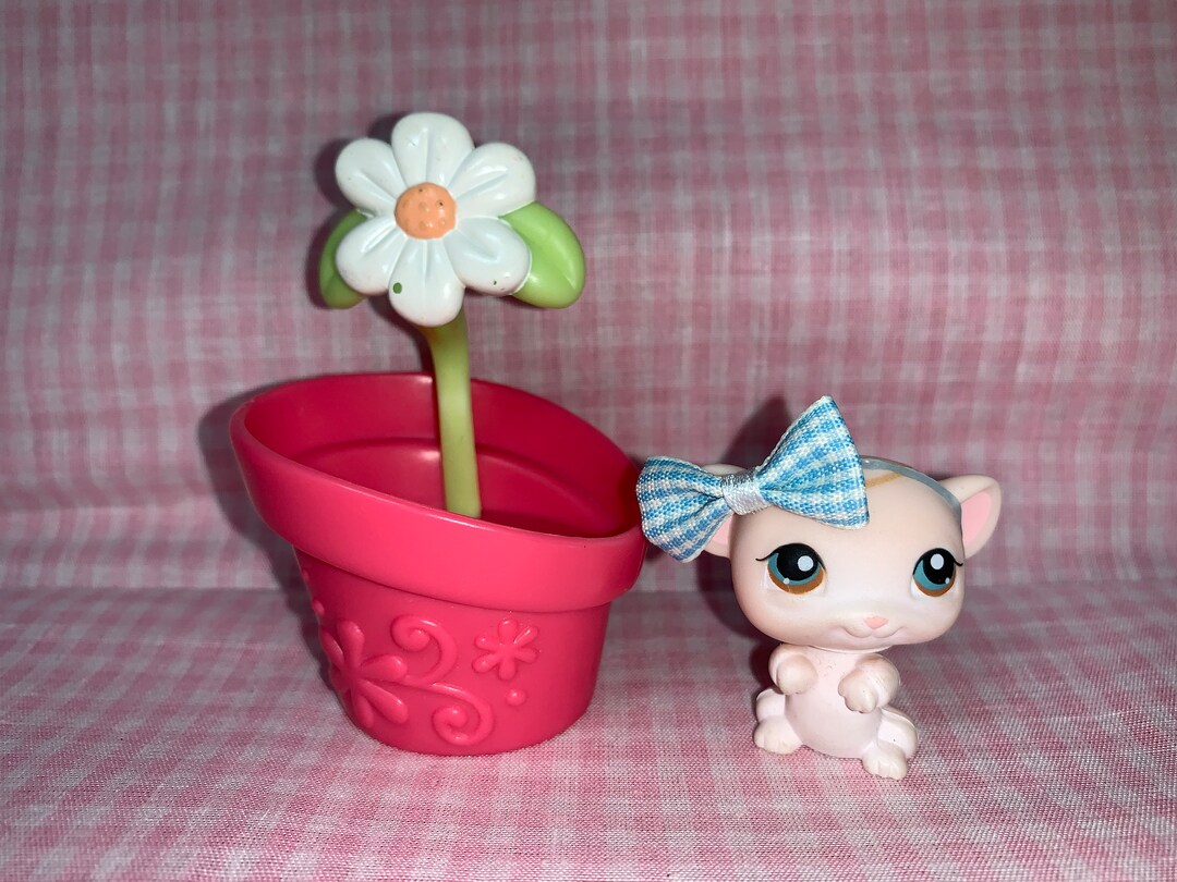 Discontinued Littlest Pet Shop LPS Littlest Pet Shop 1mouse W/handmade ...