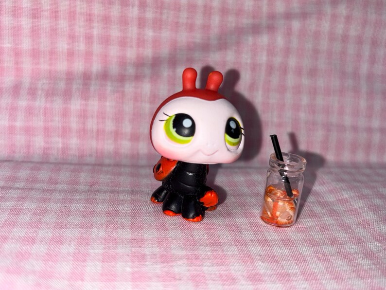 Vintage Original Discontinued LPS Littlest Pet Shop Ladybug With Fruit ...