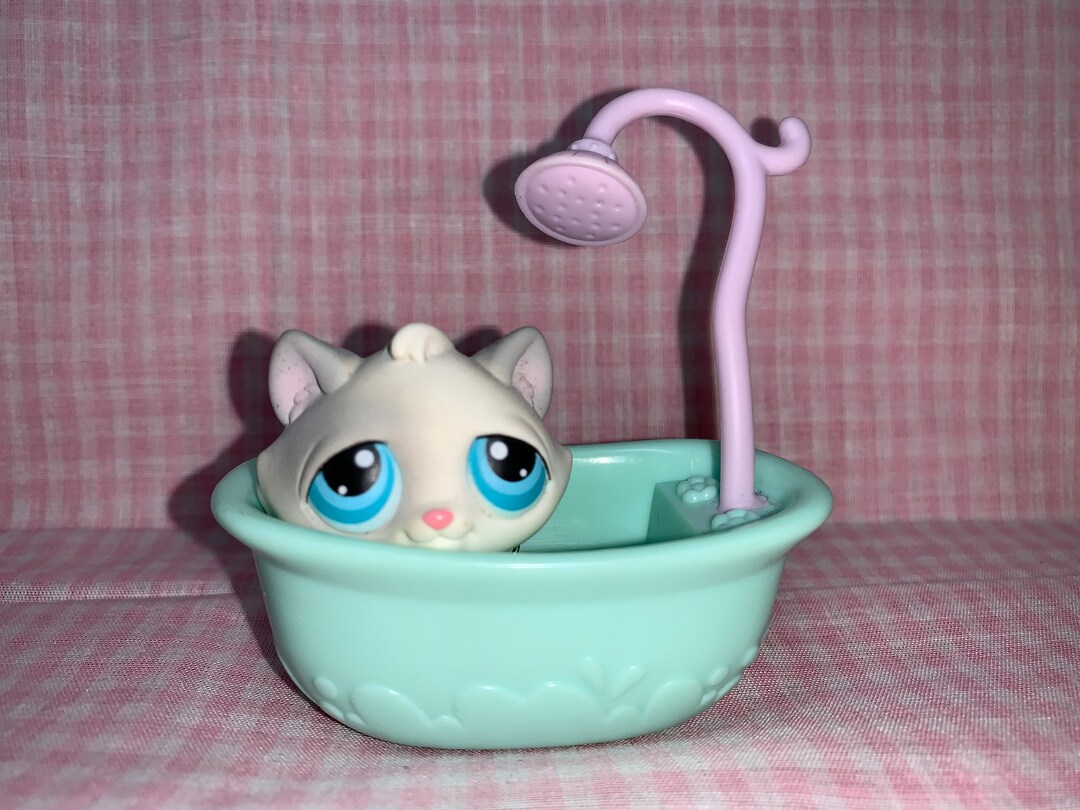 Vintage Littlest Pet Shop LPS Kitten/cat With Handmade Necklace Bath ...