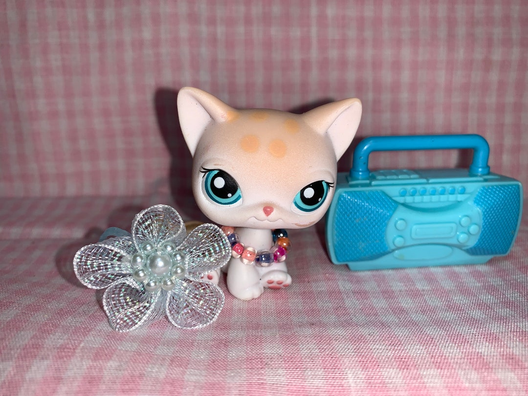 Vintage Littlest Pet Shop LPS Spotted Cat With Handmade Bow/necklace ...