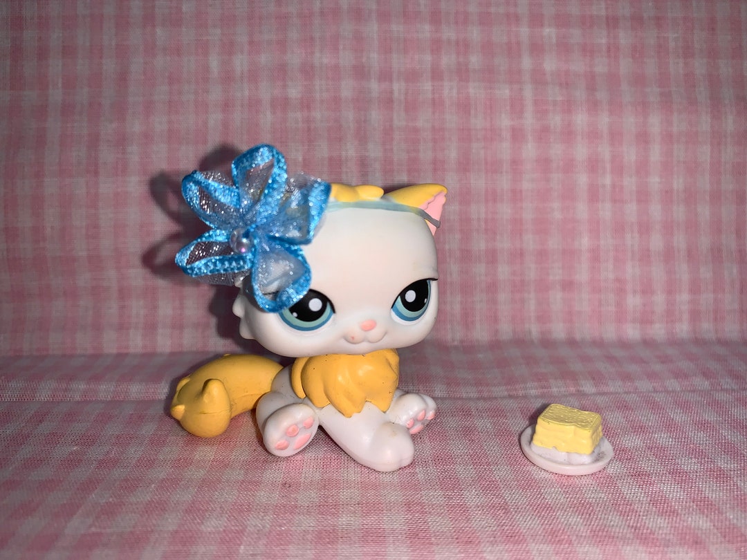 Discontinued Rare LPS Littlest Pet Shop Cat With Handmade Bow Cake (009 ...