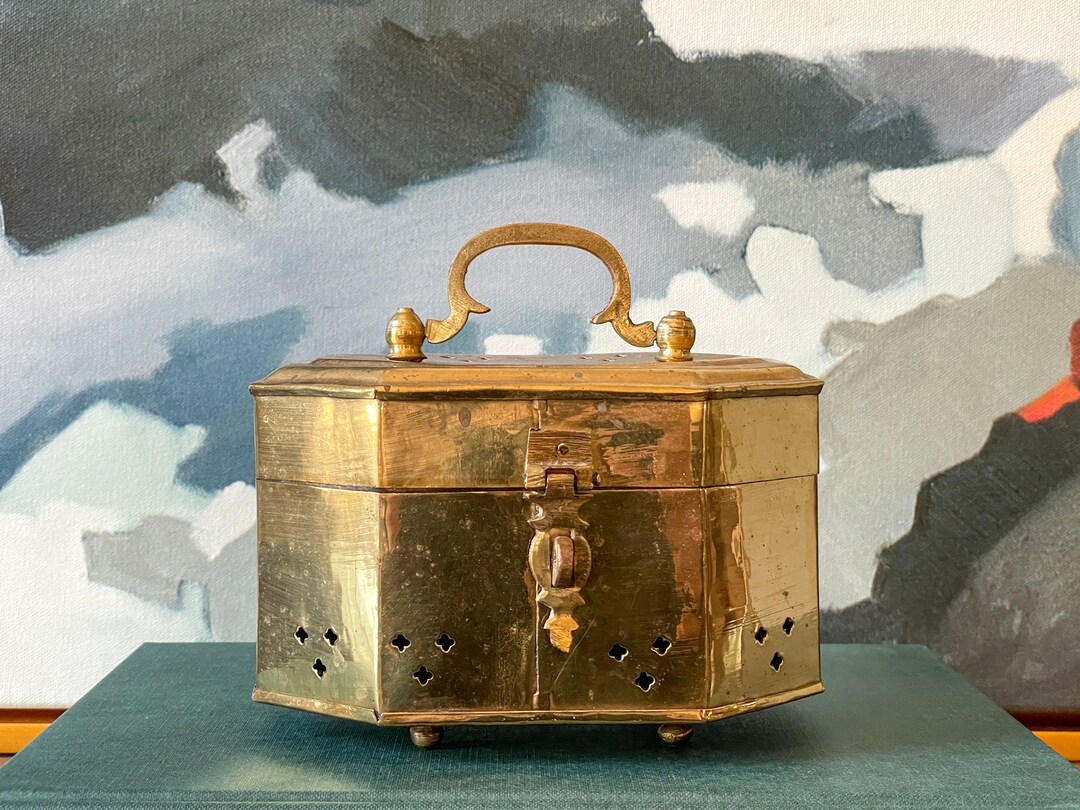 Vintage Octagonal Brass Cricket Box // Grandmillennial // Chinoiserie ...