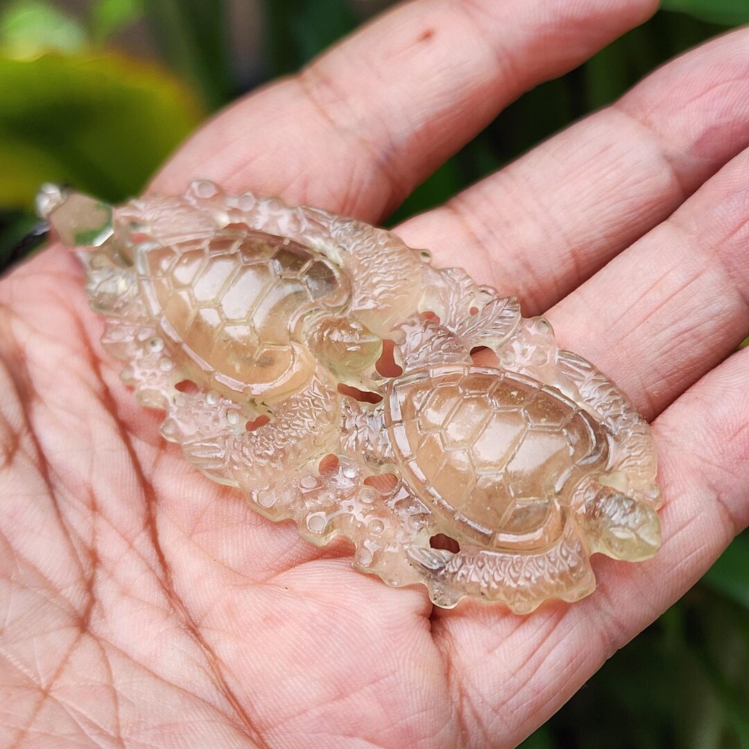 Libyan Desert Glass . Sea Turtles Pendant . Sea Turtles Carving ...