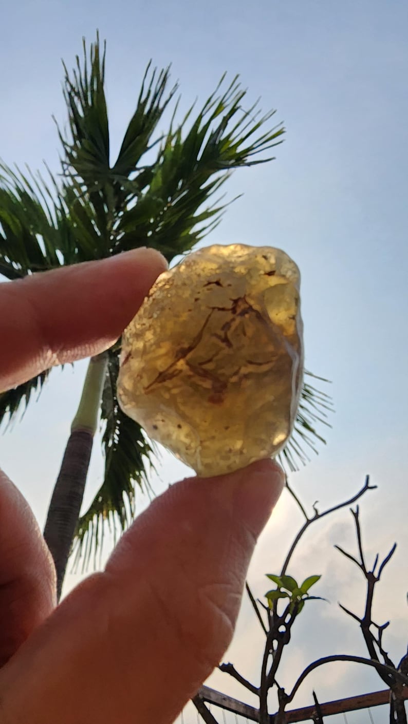 Libyan Desert Glass: Natural Smokey Tektite Crystal (28.5gr) - Etsy UK