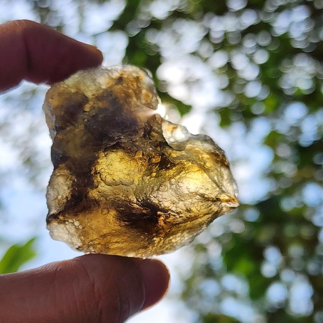 Libyan Desert Glass . Gold GREEN Ldg . Libyan Gold Tektite . Libyan ...