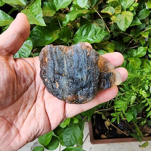 Libyan Desert Glass / RARE Libyan BLUE Tektite With Natural Small Hole ...