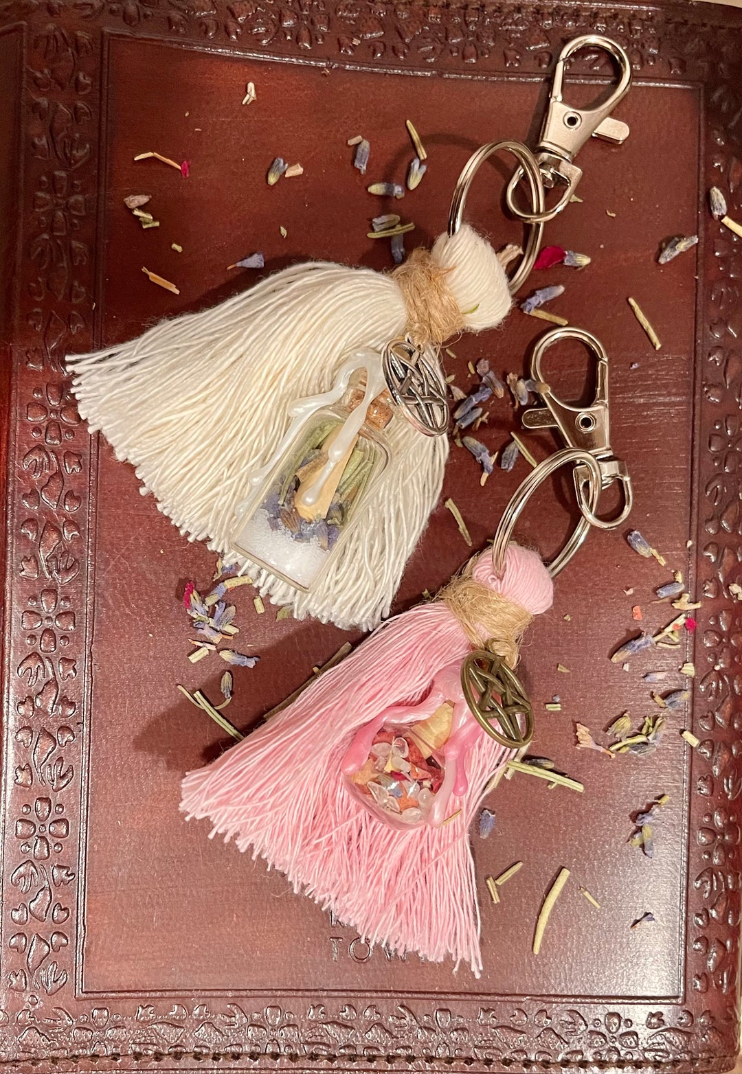 Witchy Keychain | Spell Jar | Pentacle Keychain | Pagan - Etsy