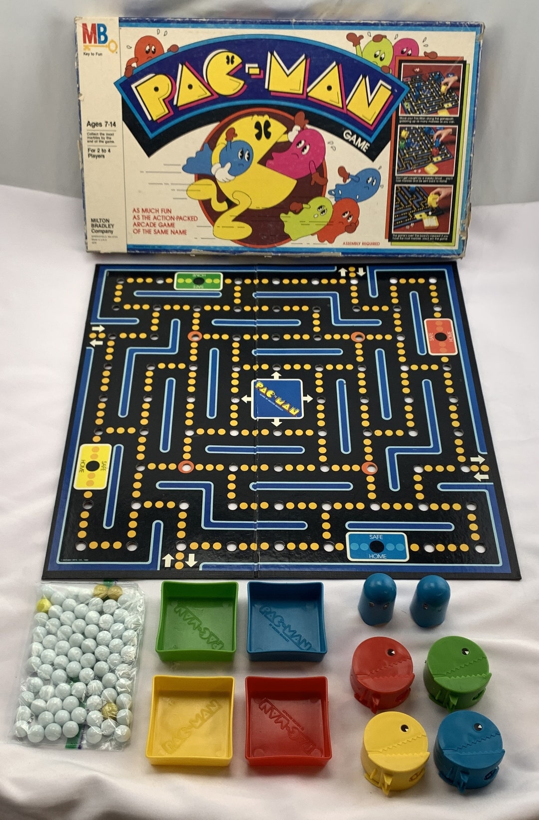 1982 Pac-man Board Game by Milton Bradley Blue Complete in Great Cond ...