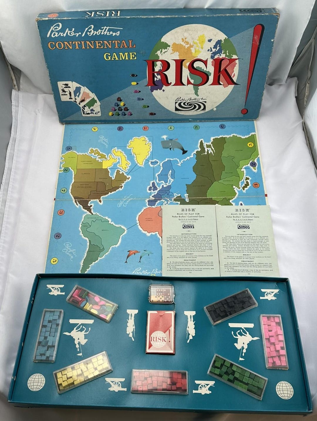 1959 Risk Game Parker Brothers Red Cards Complete Good Condition FREE ...