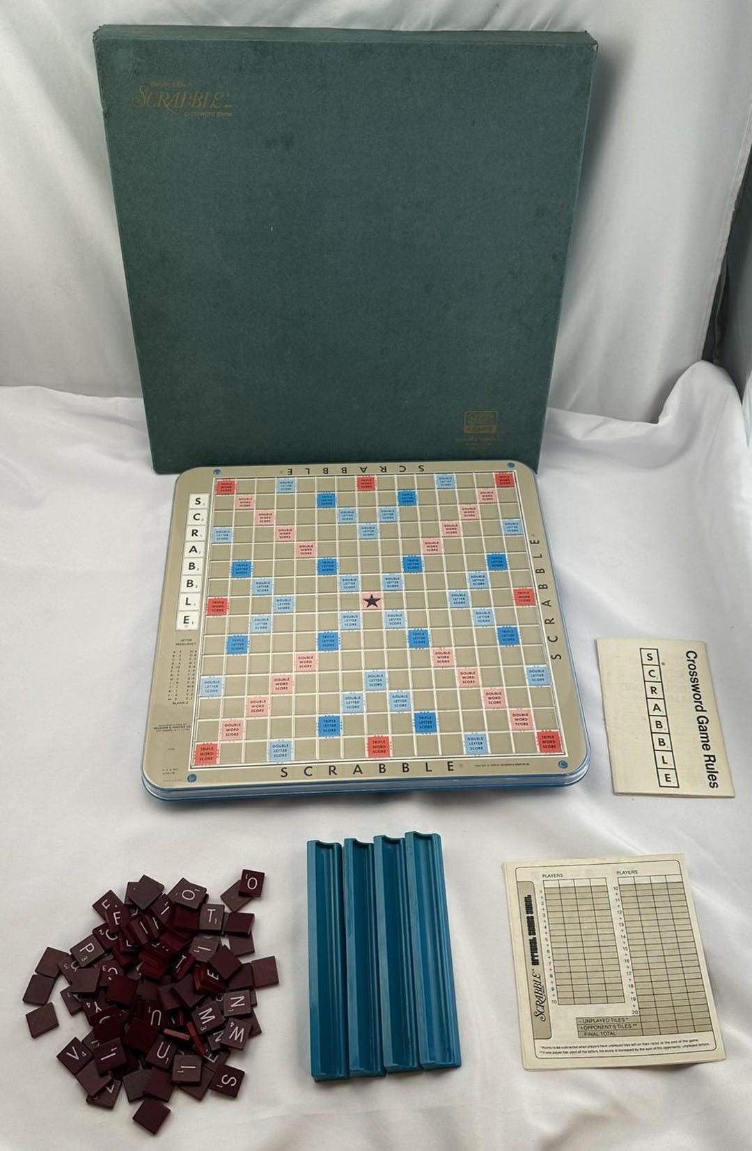 1977 Deluxe Turntable Scrabble Game Complete in Very Good Condition ...