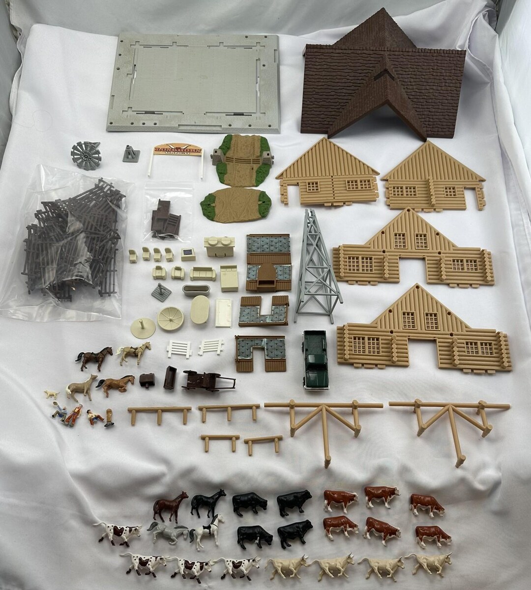 1994 Ertl Farm Country Longhorn Ranch Set in Good Condition FREE ...