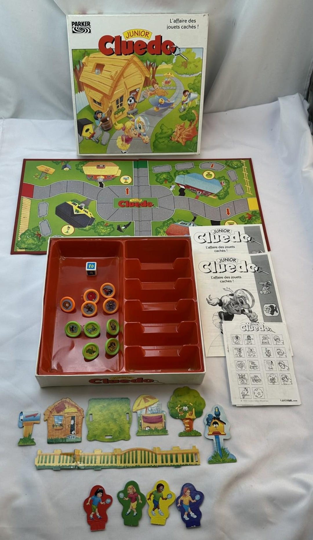 1996 Cluedo Jr Game by Parker Brothers French Edition Complete in Great ...