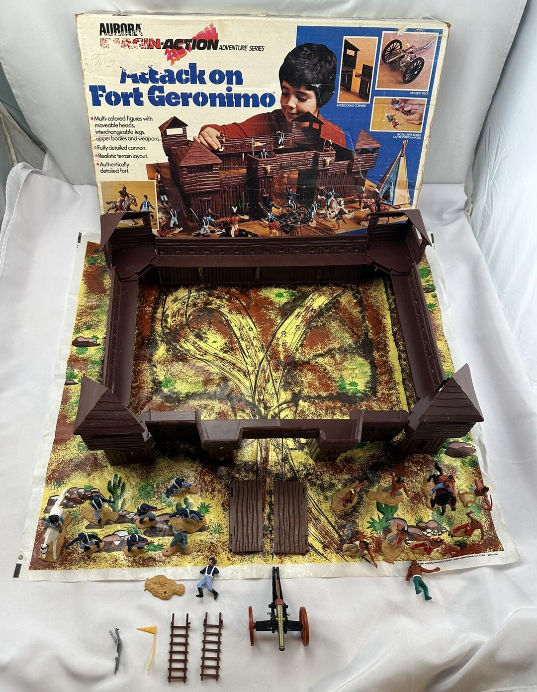 1977 Attack on Fort Geronimo by Aurora in Good Condition FREE SHIPPING ...