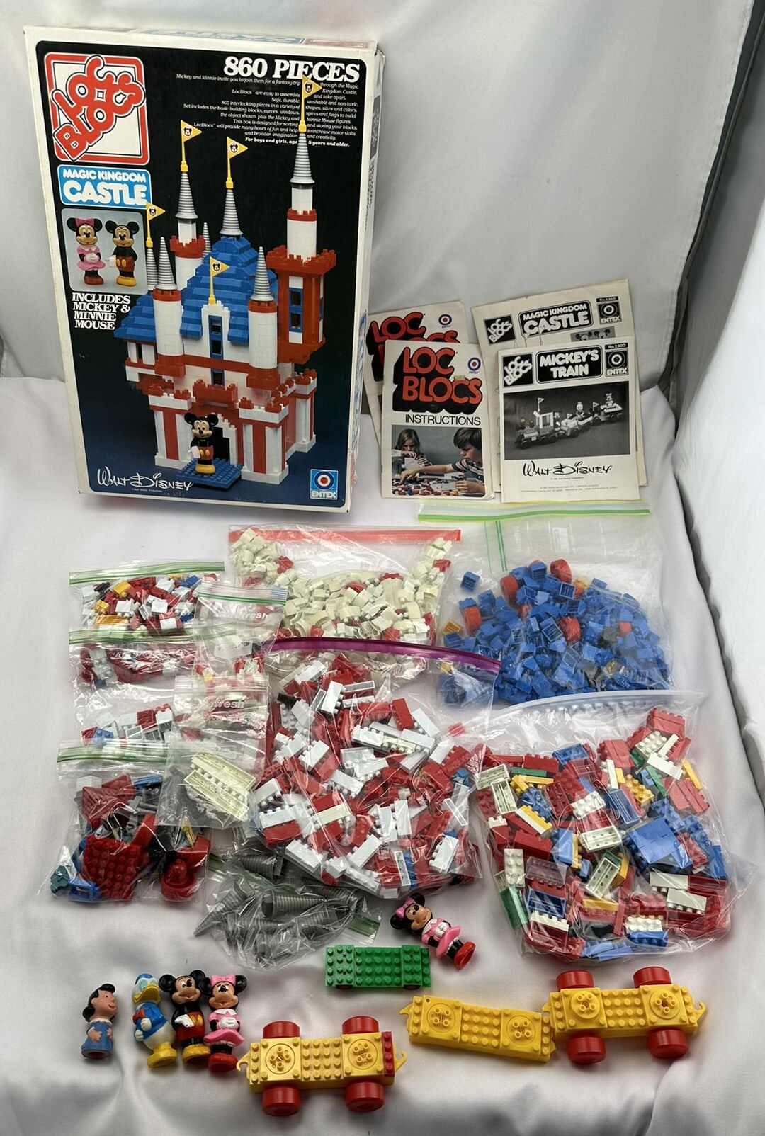 1981 Loc Blocs Magic Kingdom & Mickeys Train Complete in Great ...