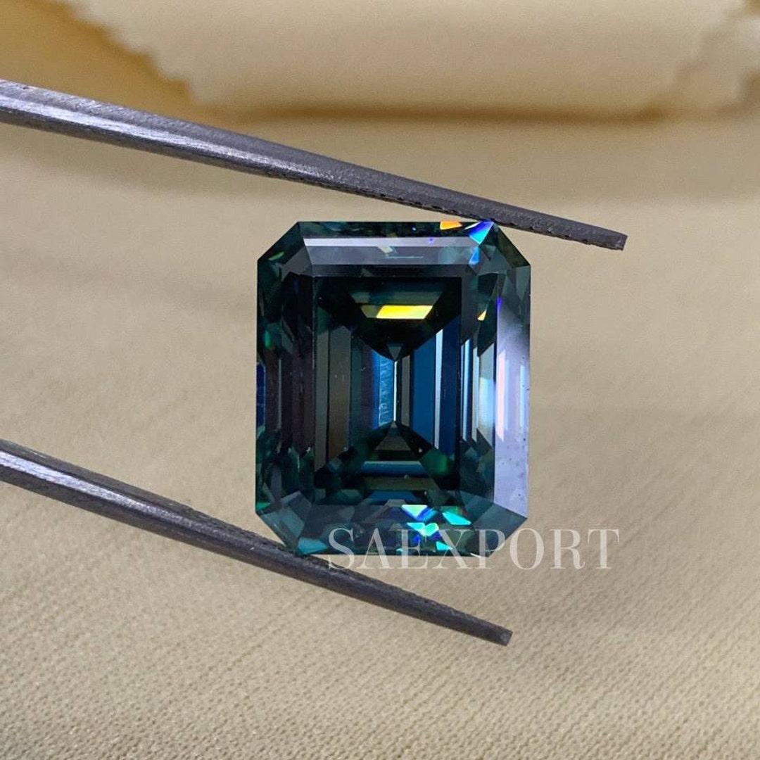 15.50 Crt Deep Blue Color 16*13 MM Emerald Cut Handmade Loose ...