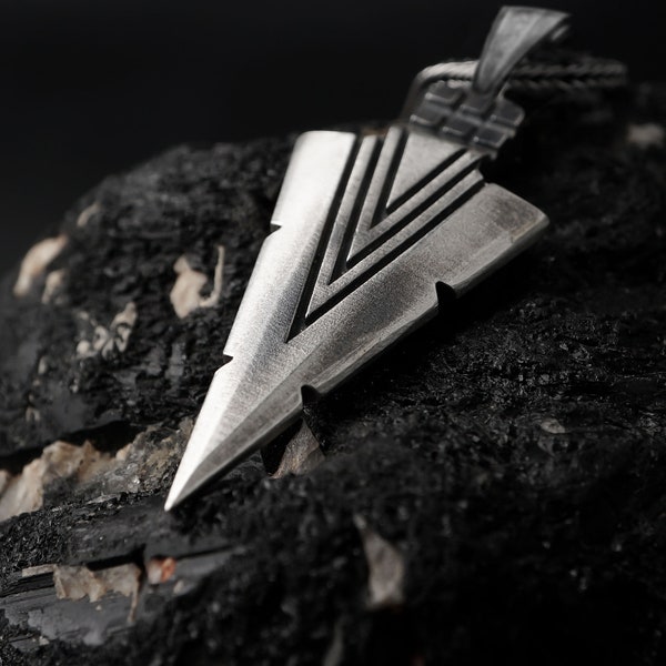 Arrowhead Necklace - Etsy